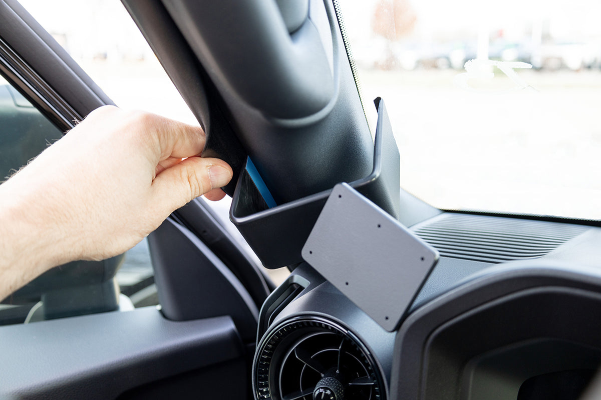 ProClip Fahrzeughalter 806142 - Linksbefestigung - Toyota LandCruiser & Brodit DE